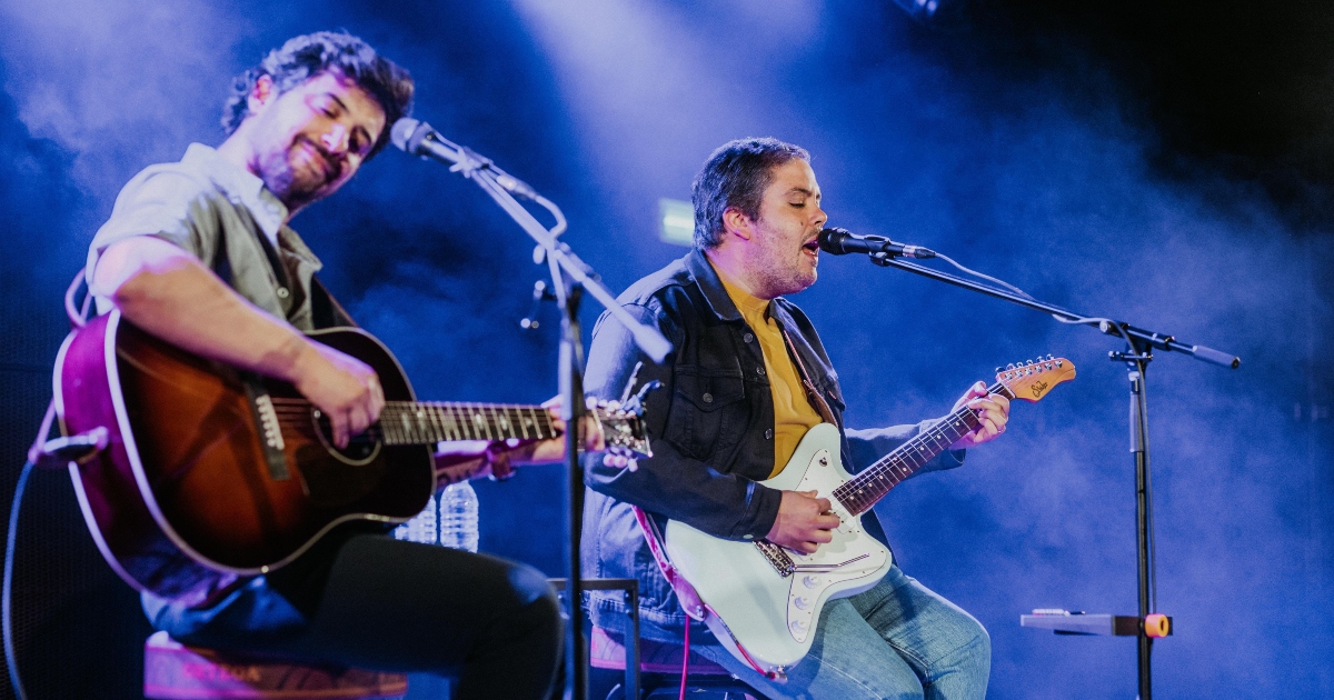 João Só e Tiago Nogueira (Os Quatro e Meia) atuam no Palácio Baldaya a ...