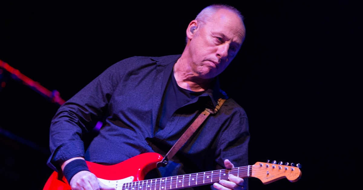 Mark Knopfler, dos Dire Straits, vai leiloar 120 guitarras e por uma boa causa