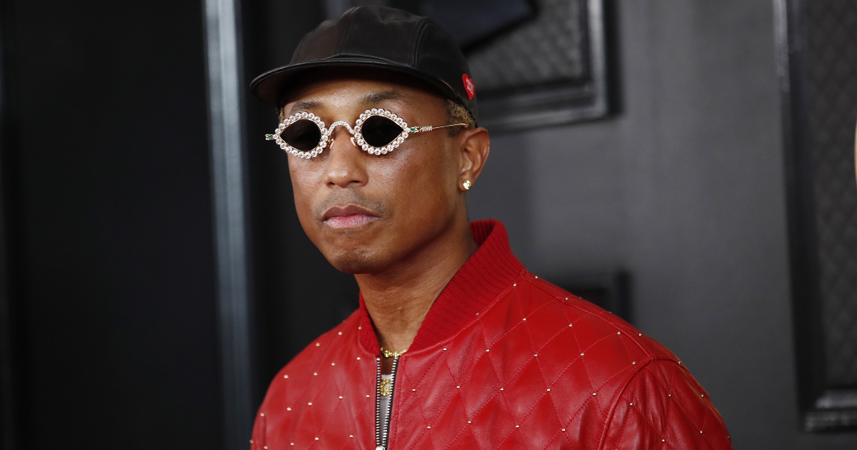Pharrell Williams nomeado diretor criativo na marca de moda Louis Vuitton