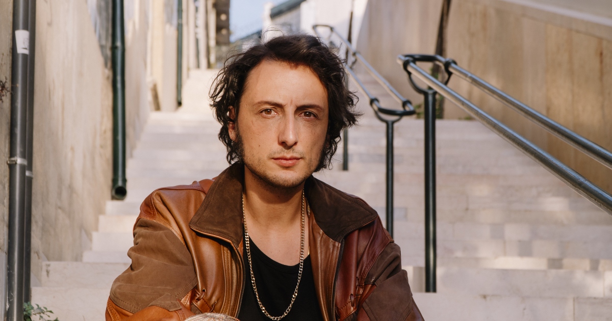 Samuel Úria celebra ao vivo "O Grande Medo do Pequeno Mundo"